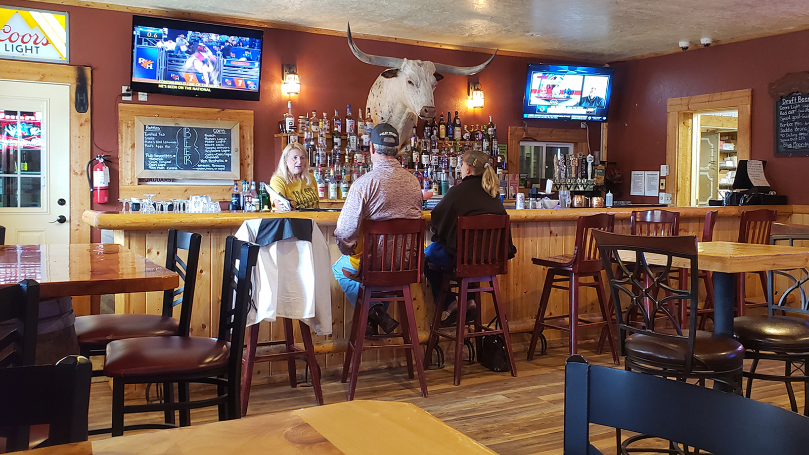 Eating Wyoming: The Bull Pub In Cowley, A Cowboy Joint With Michelin-Caliber Food | Cowboy State ...