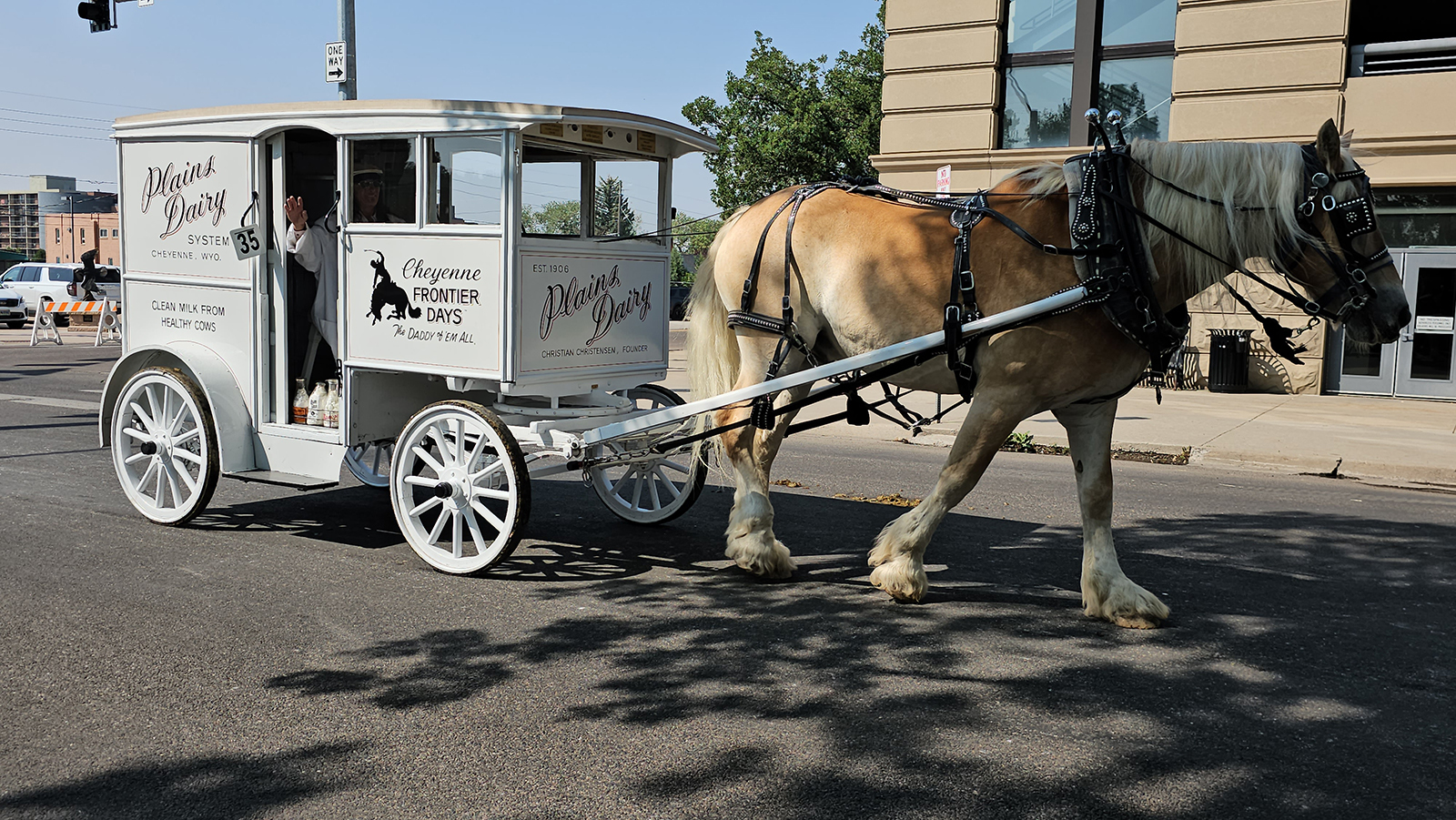 Cheyenne Frontier Days Parade Features World’s Largest Collection Of ...