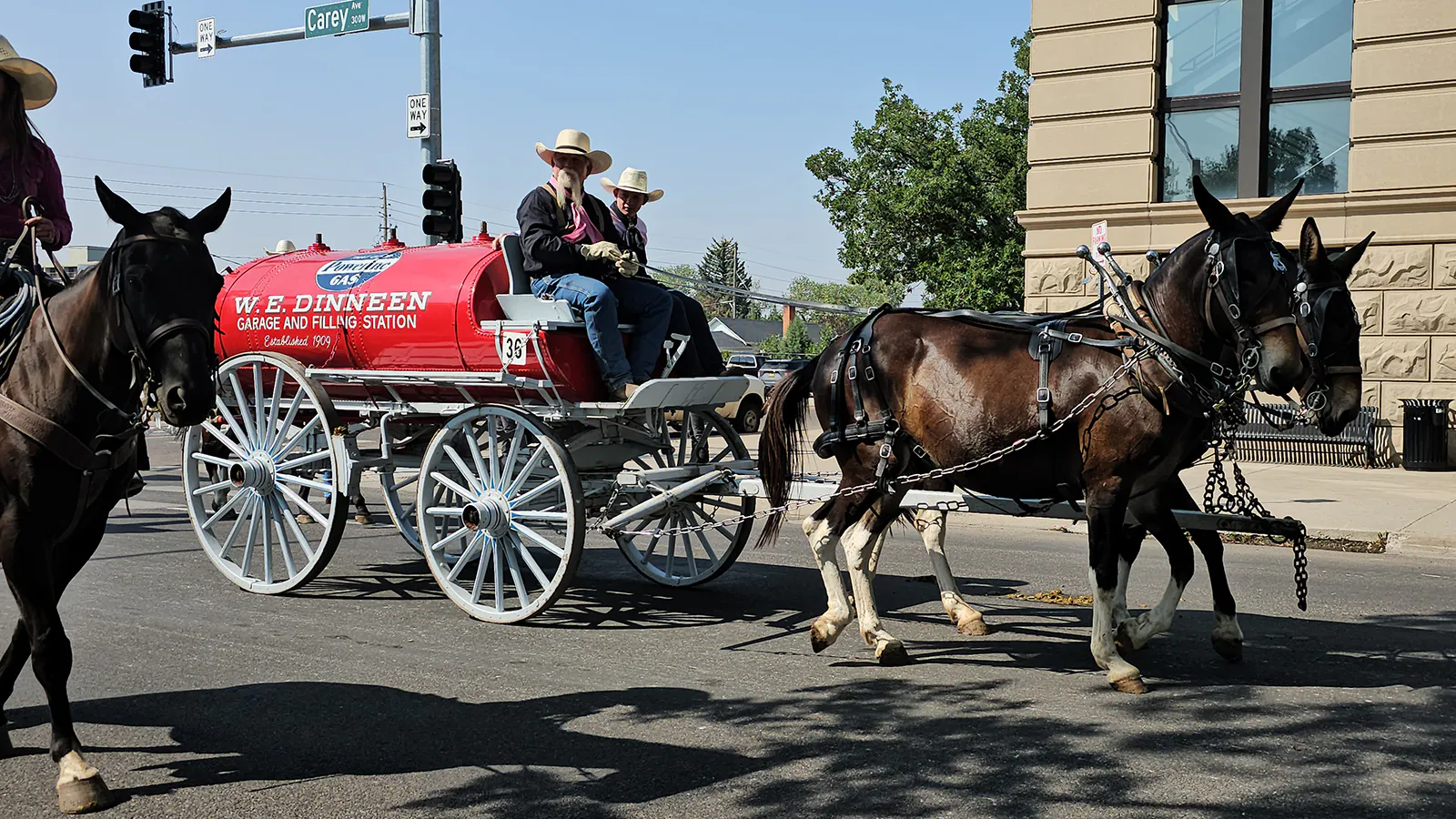 Cheyenne Frontier Days Parade Features World’s Largest Collection Of ...