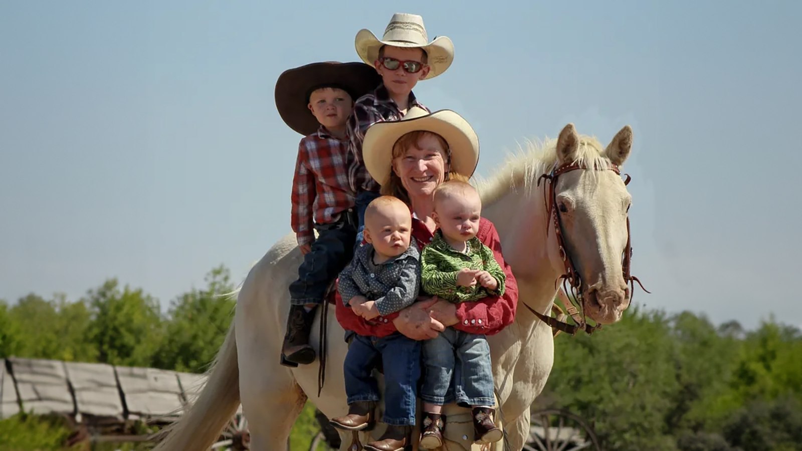 Wyoming People: Award-Winning Horseback Storyteller Cathy Ringler ...