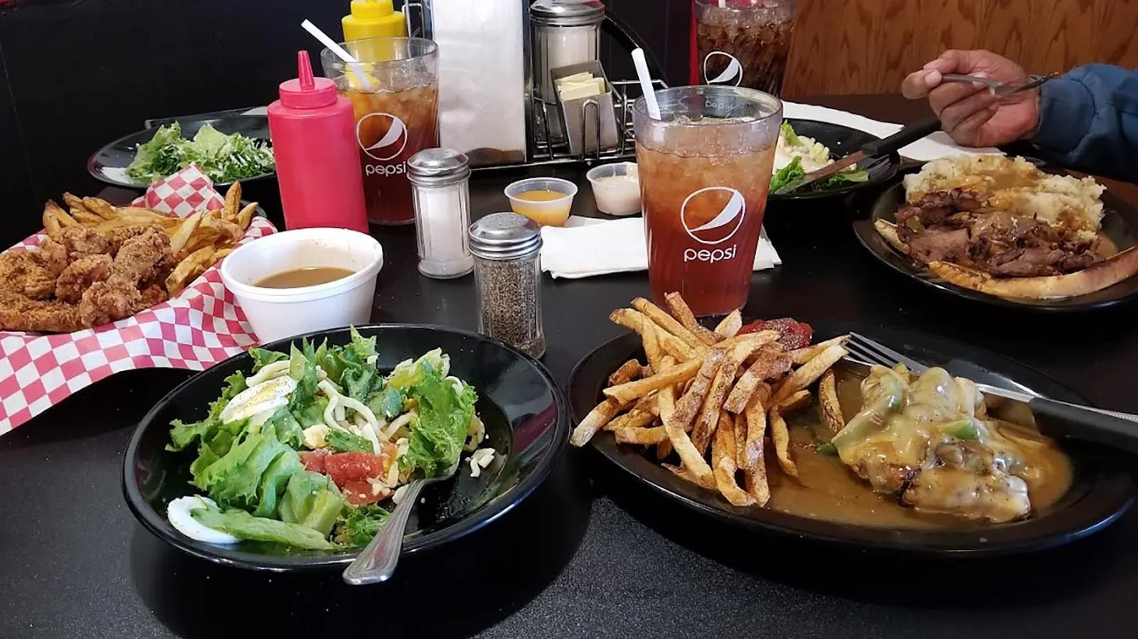 Eating Wyoming: Chill Grill In Rock Springs Has Cool ’50s Vibe And Huge ...