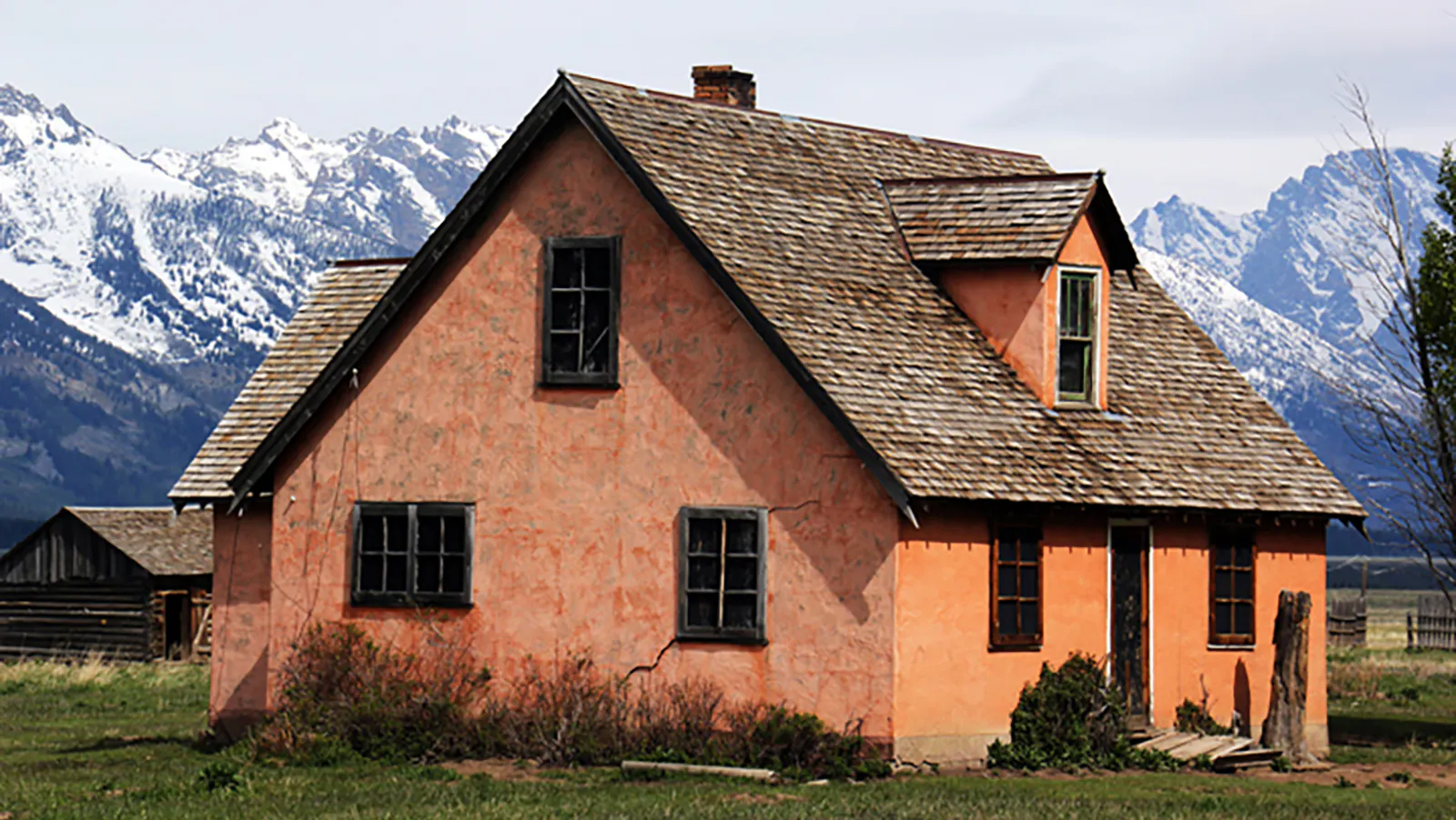 The T.A. Moulton Barn -- The Most Photographed Outbuilding In The World ...