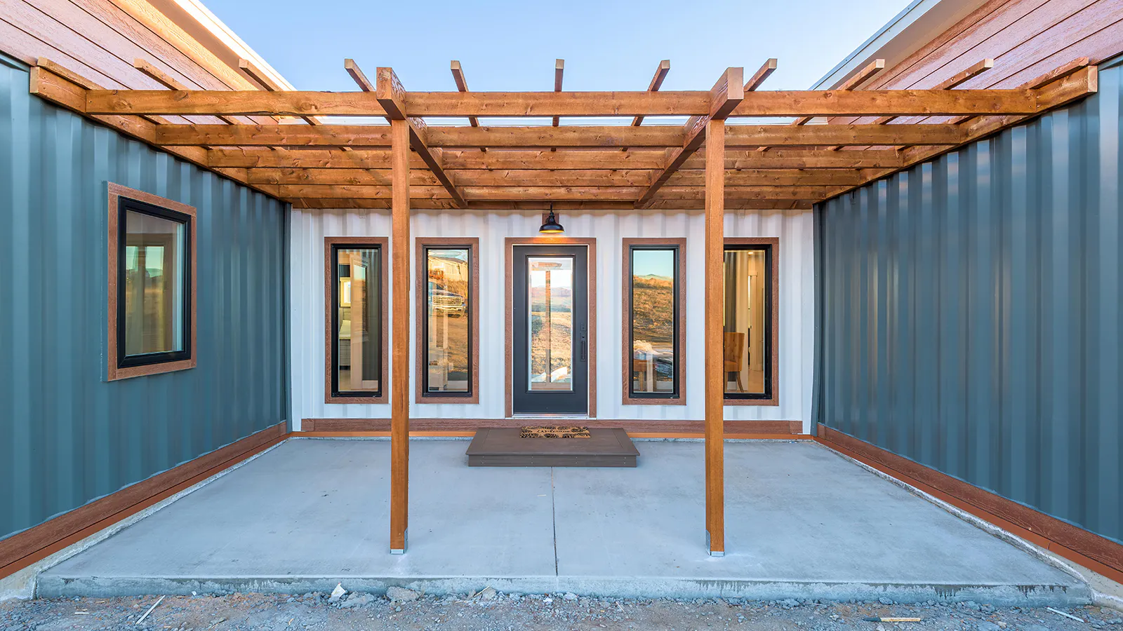 Steel Shipping Containers Made Into 800-Square-Foot Rural Wyoming Home ...
