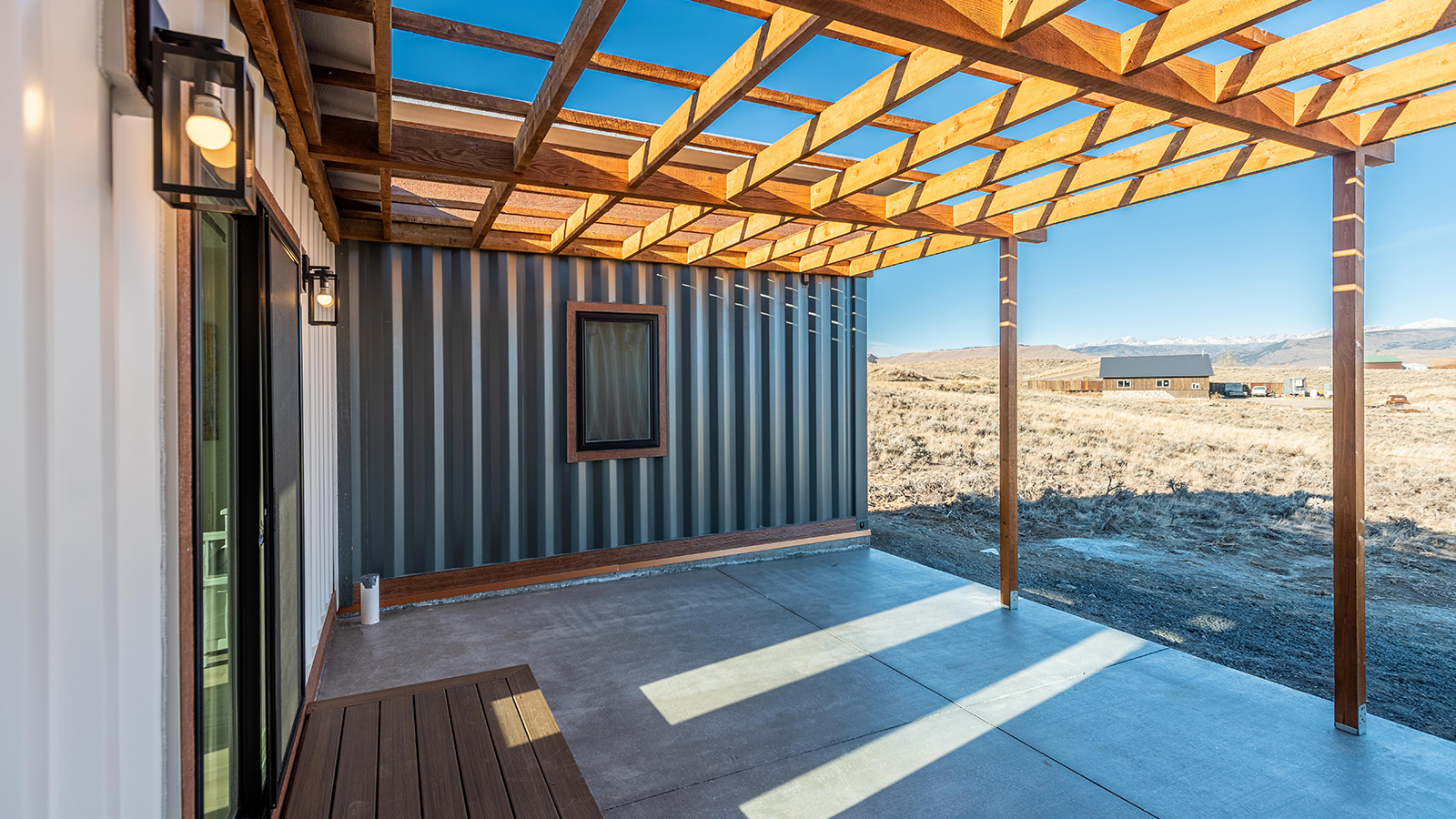 Steel Shipping Containers Made Into 800-Square-Foot Rural Wyoming Home ...