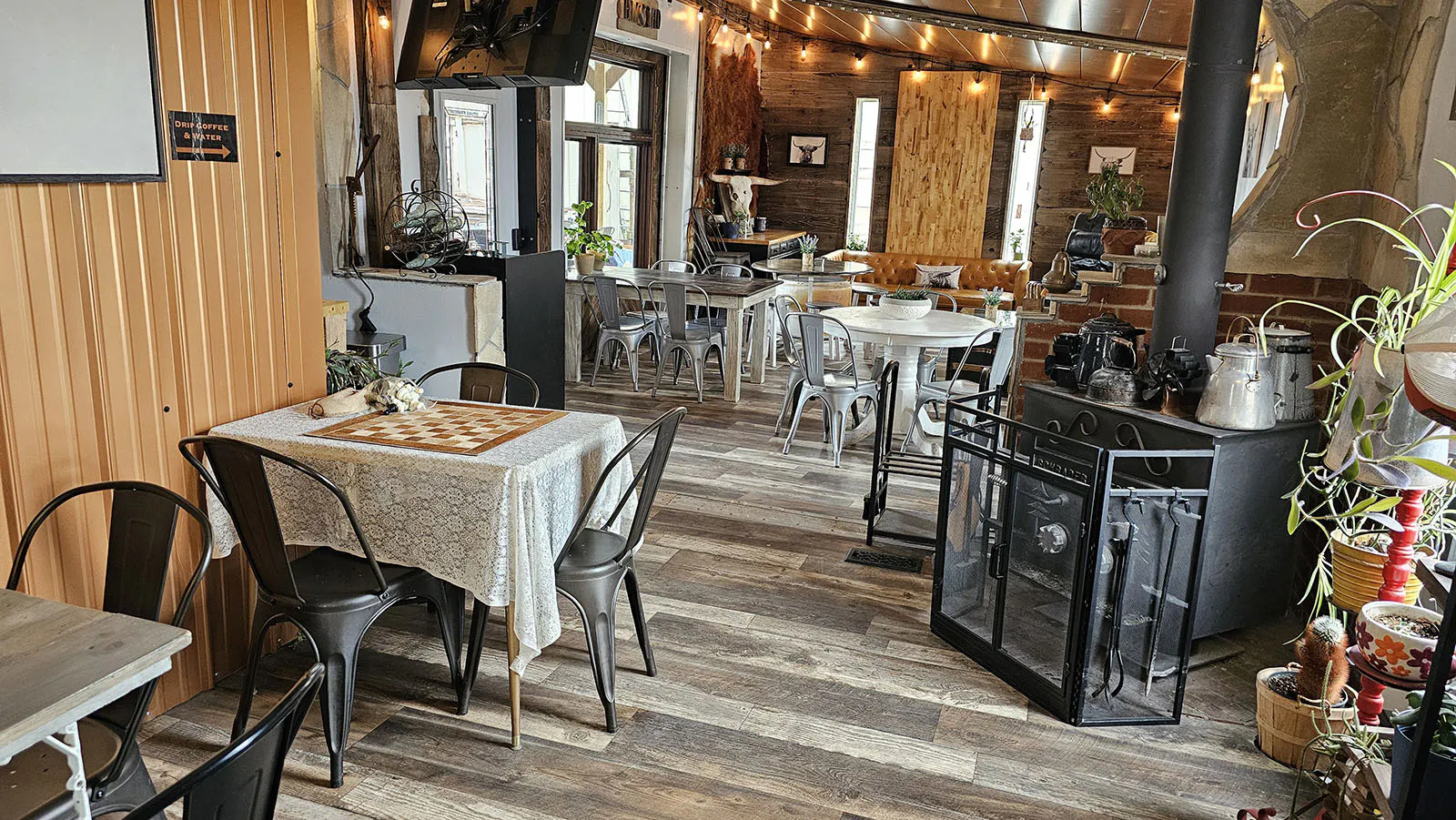 Eating Wyoming: Eclectic Wyoming Coffee Shop All About Mocktails And ...