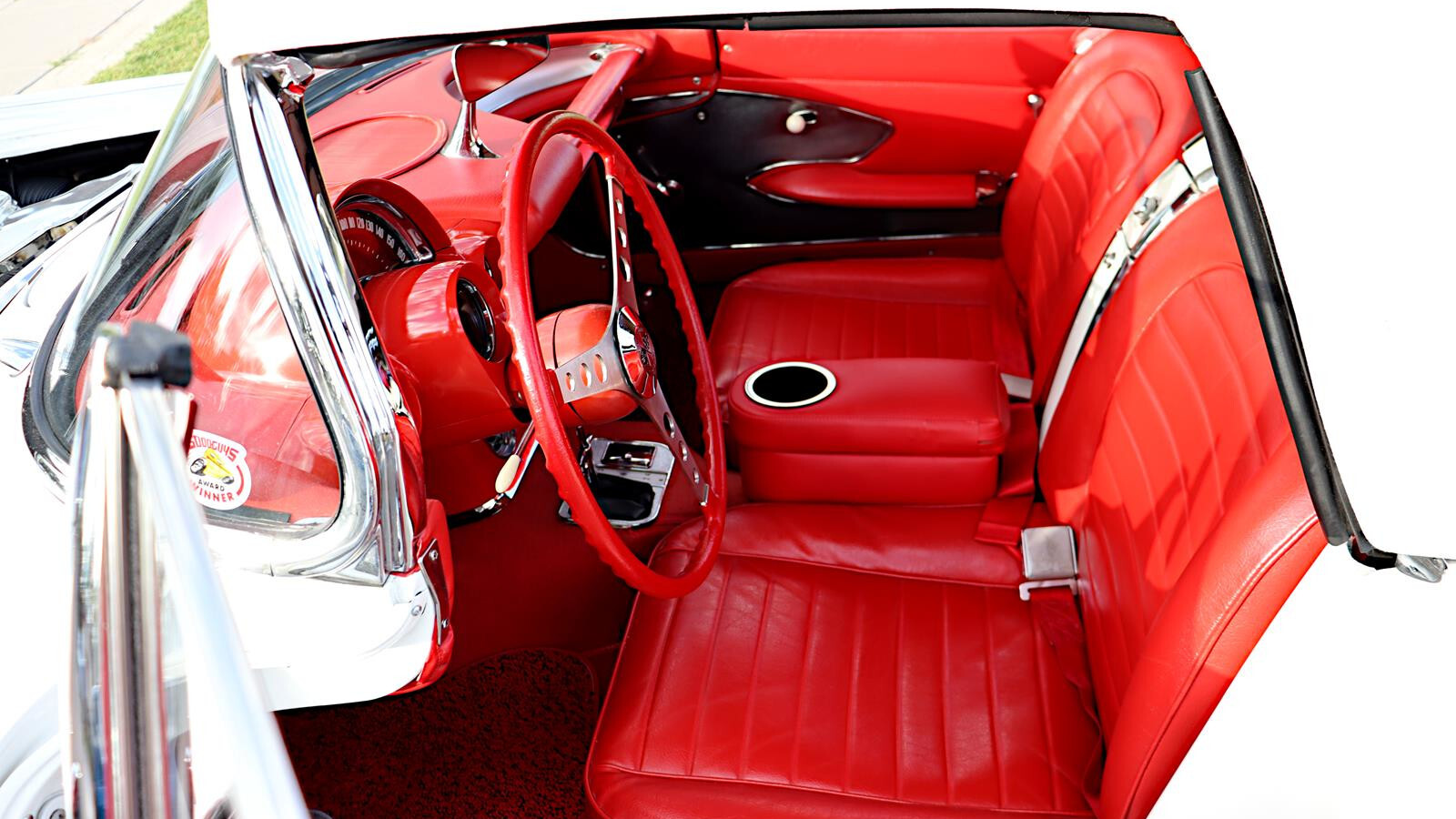 Aaron Turpen: The Aragon Collection — Four Generations Of Corvettes And ...