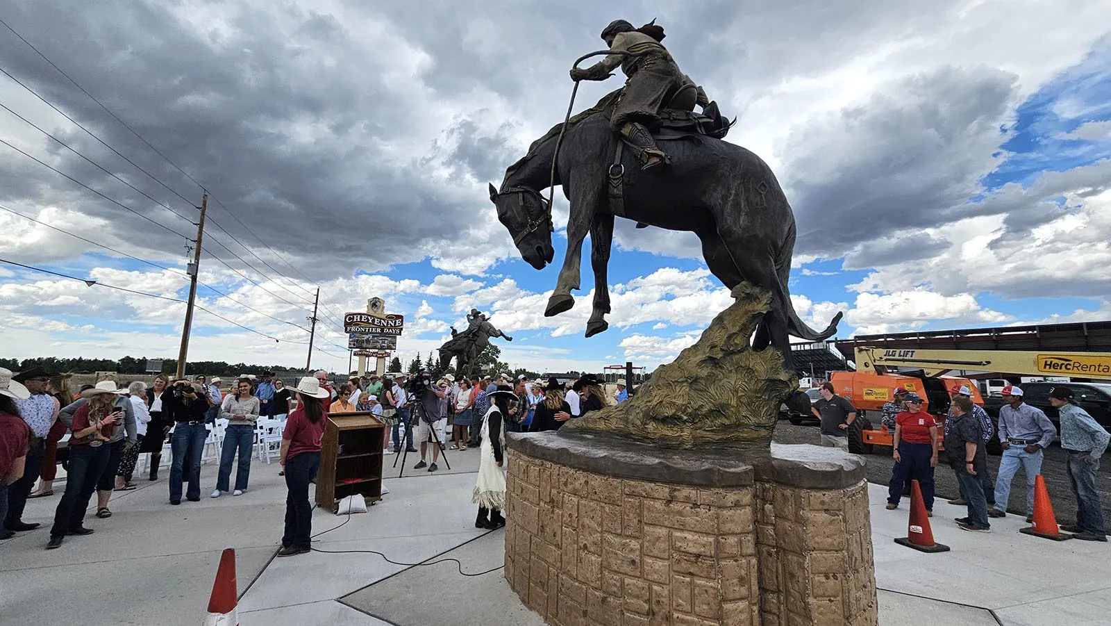 Stroke Of Luck Saves Cheyenne Frontier Days Cowgirl Sculpture From ...