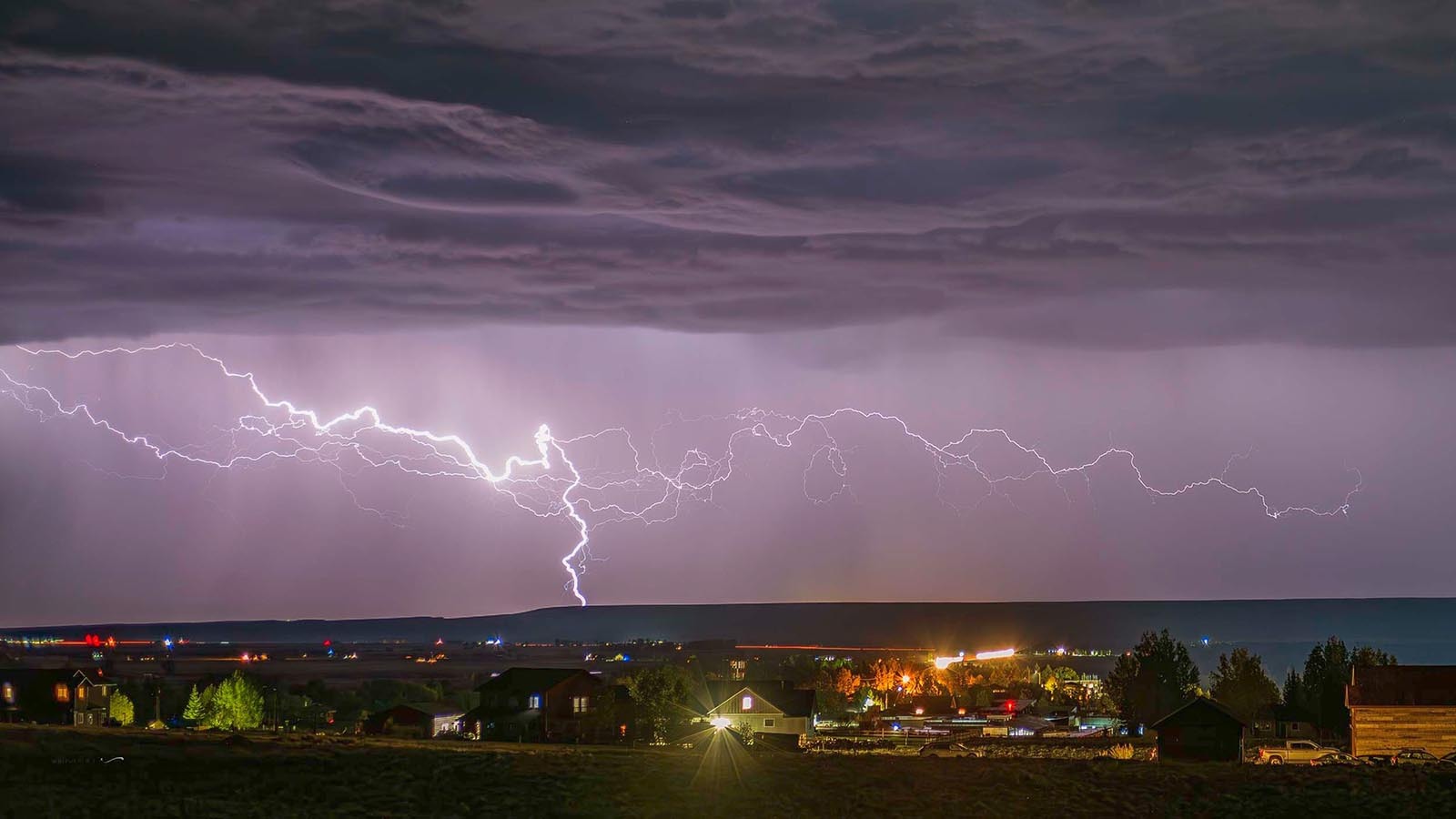 Spectacular Lightning Storm Over Pinedale Might Be Best (And Last) Of ...
