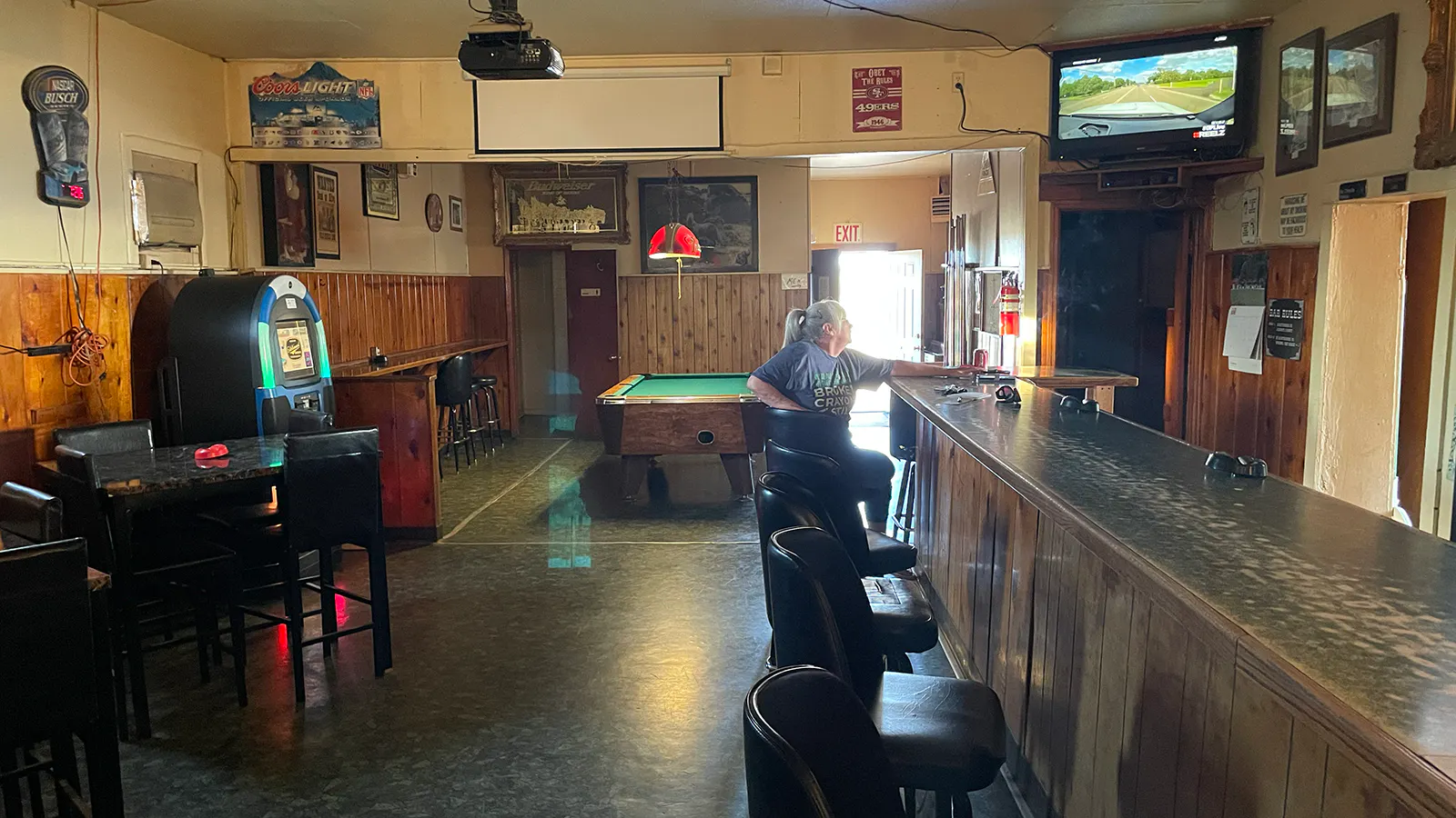 Drinking Wyoming: At The Desert Bar In Wamsutter, You’re On Your Own ...