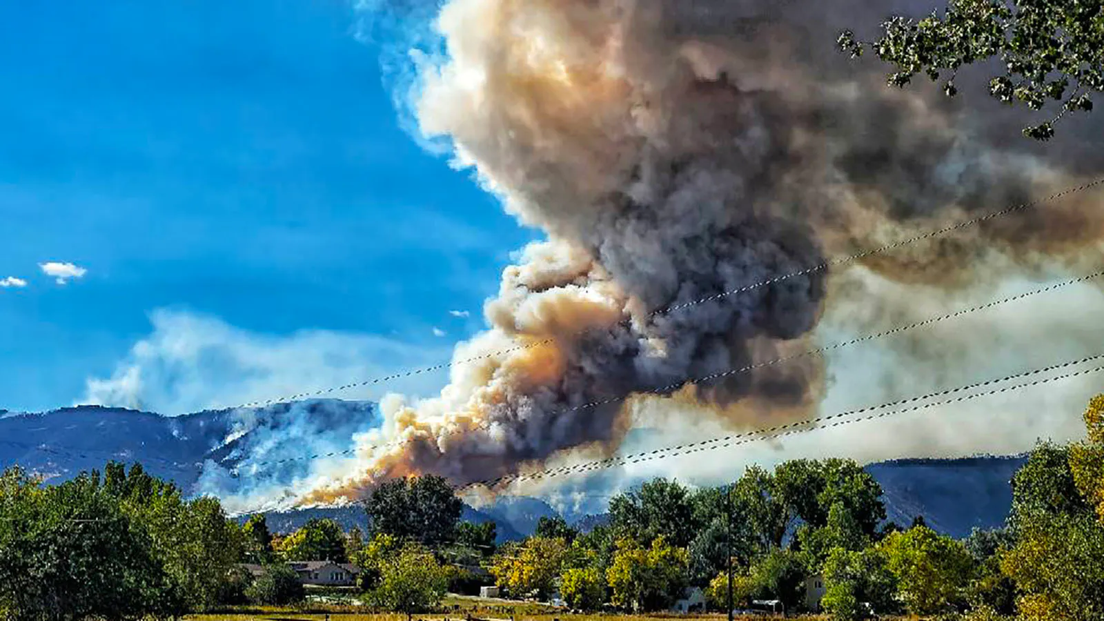 As Elk Fire Rages, Dayton Watches While Mountain Above “Just Glowing ...