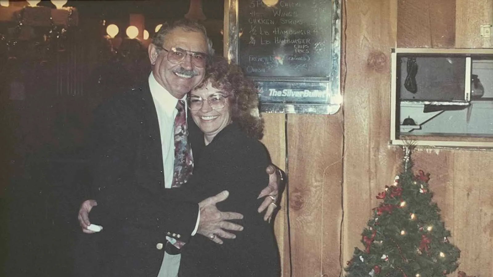 Keeping It In The Family: Meeteetse's Elkhorn Bar Has Rough-And-Tumble ...