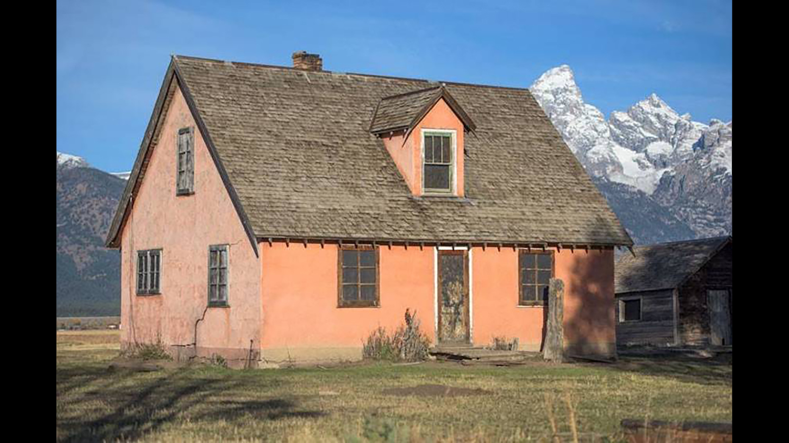 The T.A. Moulton Barn -- The Most Photographed Outbuilding In The World ...