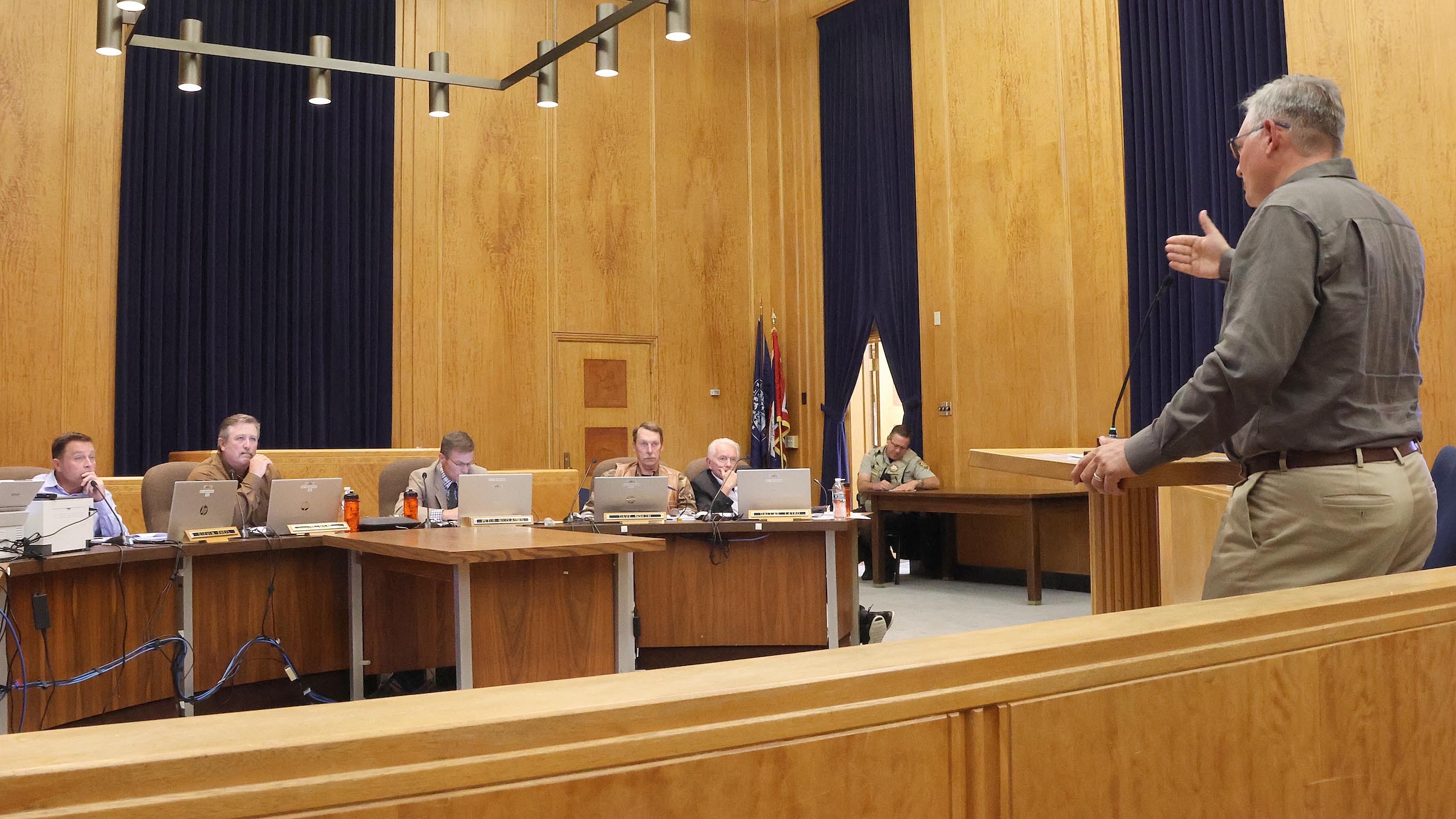 Natrona Commissioners Kill Controversial Gravel Pit, Get Standing ...
