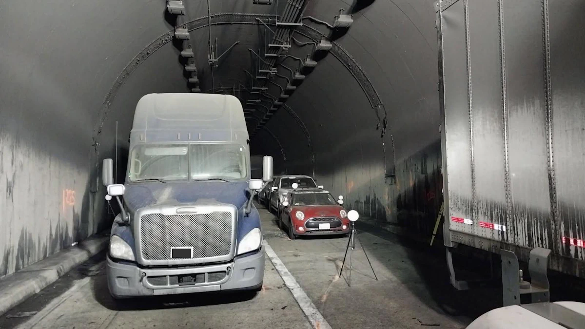 Final Death Toll In Green River Tunnel Crash At 3, Cause Under ...