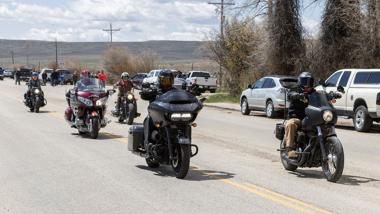 Standoff Over Wolf Torture: Locals Block Motorcycle Rally From Daniel ...