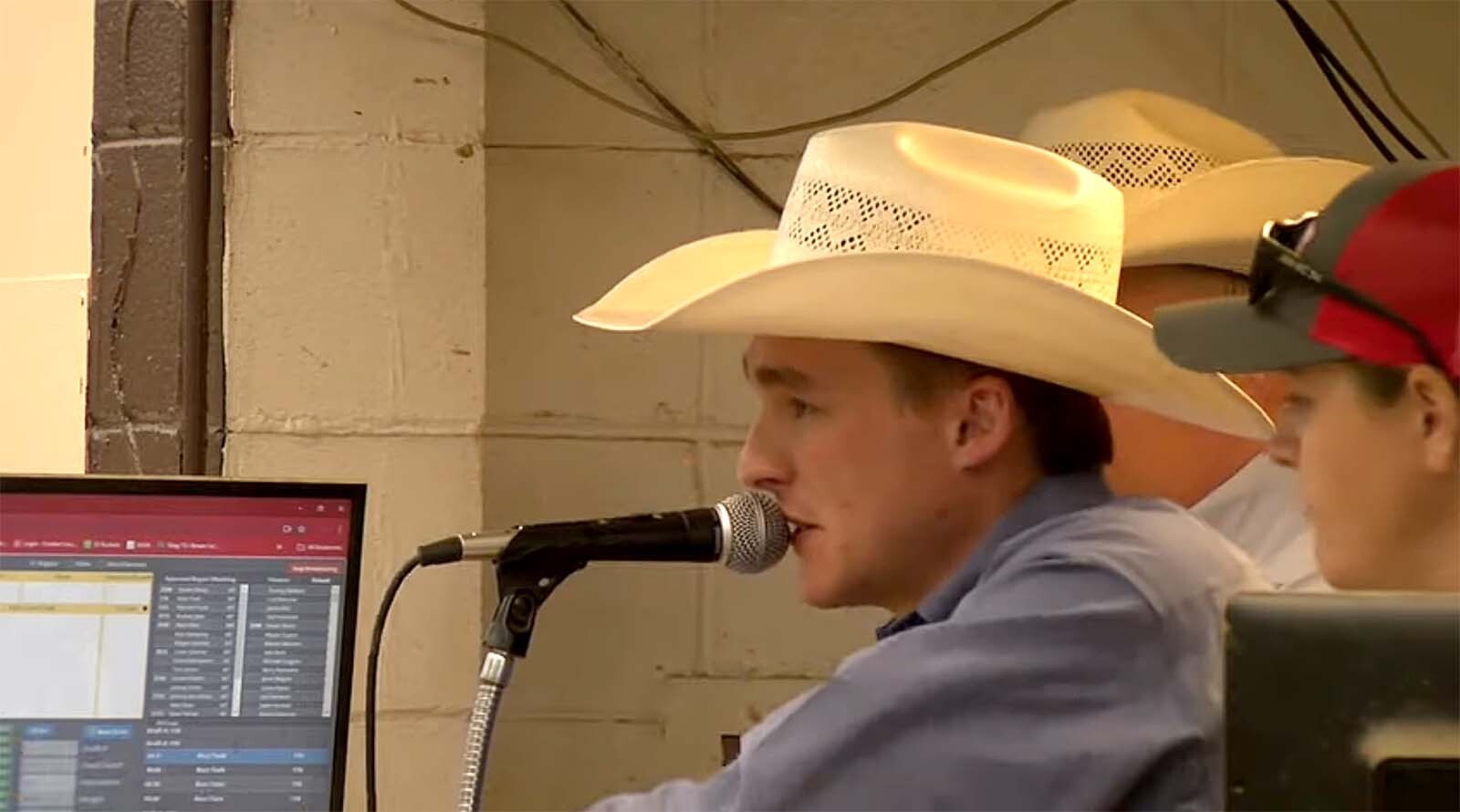 3rd Generation Of Famed Thompson Auctioneer Family Fast-Talking Way To ...