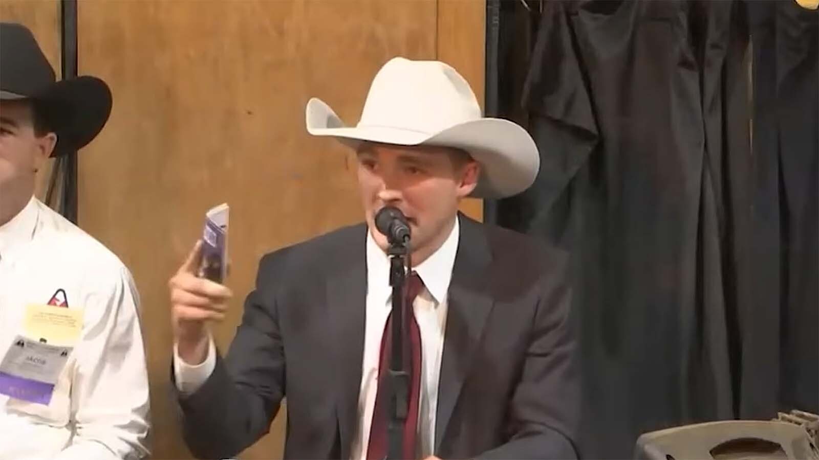 3rd Generation Of Famed Thompson Auctioneer Family Fast-Talking Way To ...