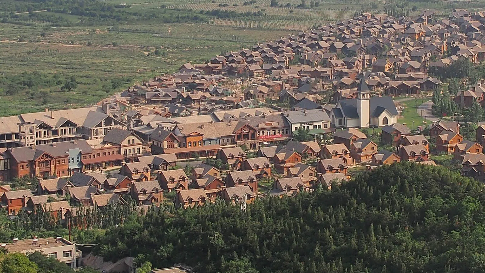 Wild West In The Far East: Welcome To China’s Knockoff Jackson Hole ...