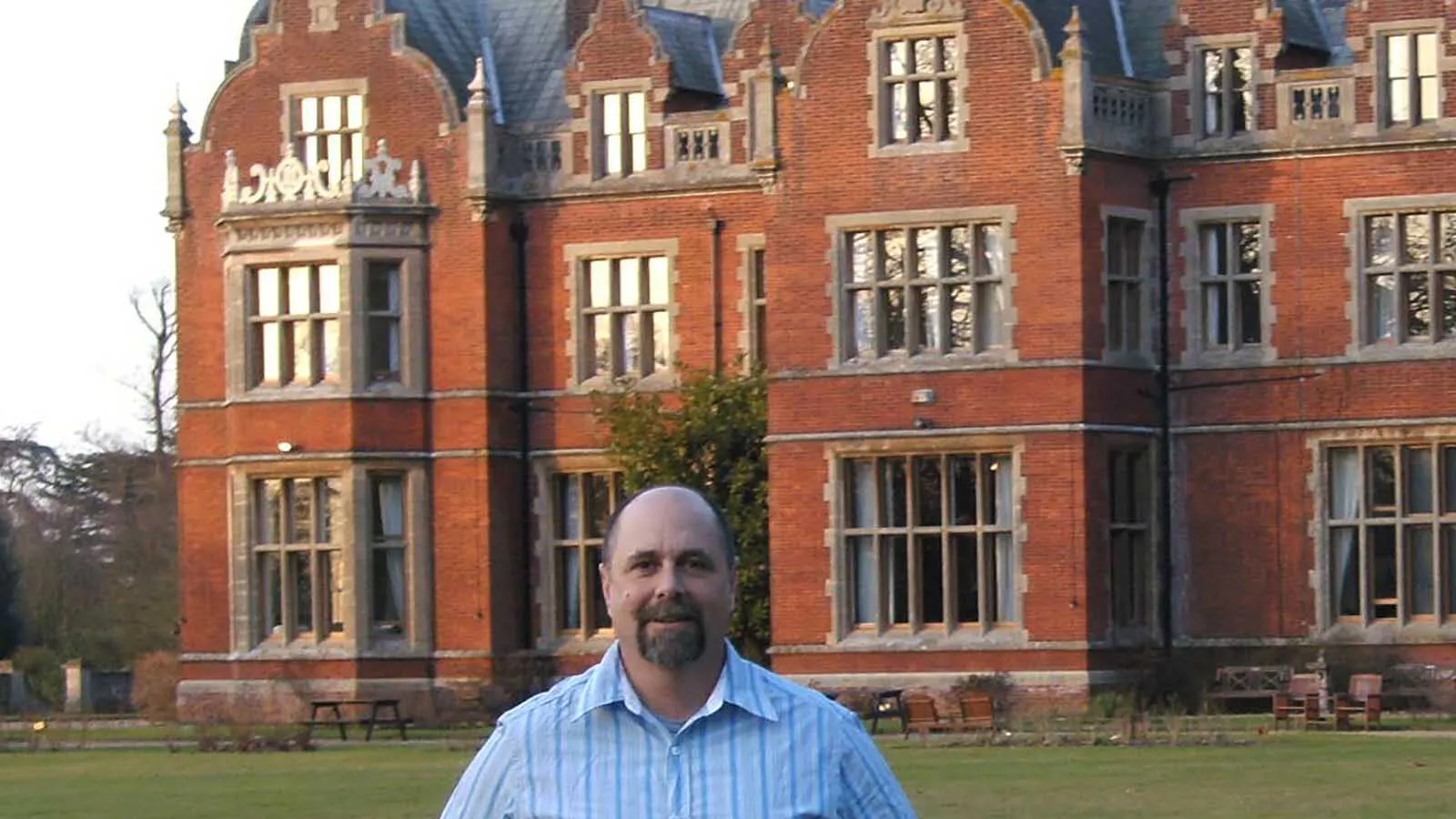 How A Former Law Enforcement Officer Became A Top Psychic Investigator ...