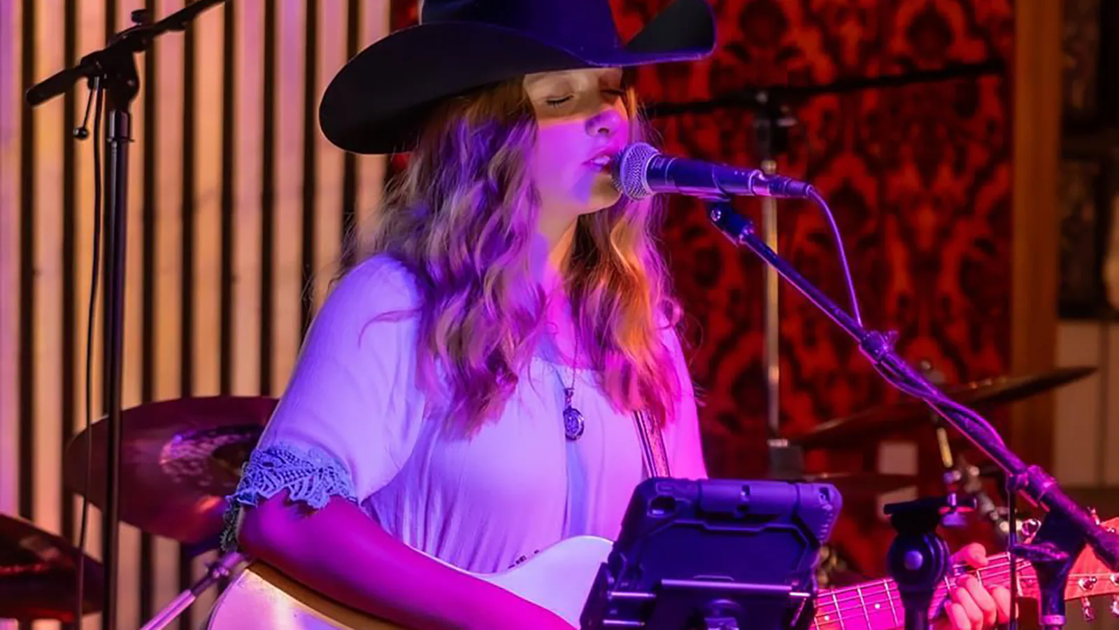 The Next Taylor Swift? Discovering Cody's Teen Sensation Jillian ...