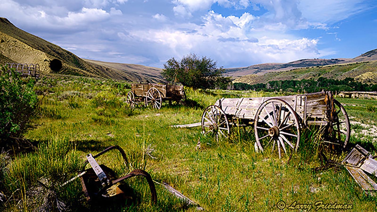 Man Spends 30 Years Photographing Wyoming’s Disappearing Ranches ...