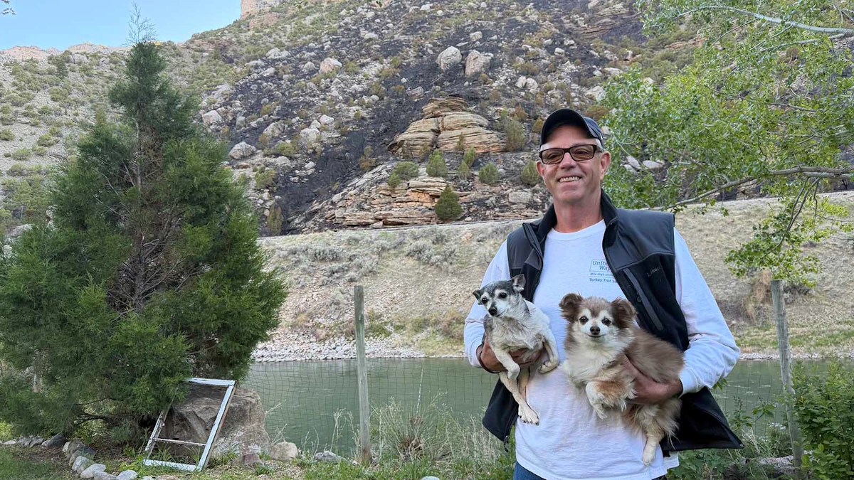 Wyoming People: Mark Potter Gives Up Big City Chaos To Live In Wind ...