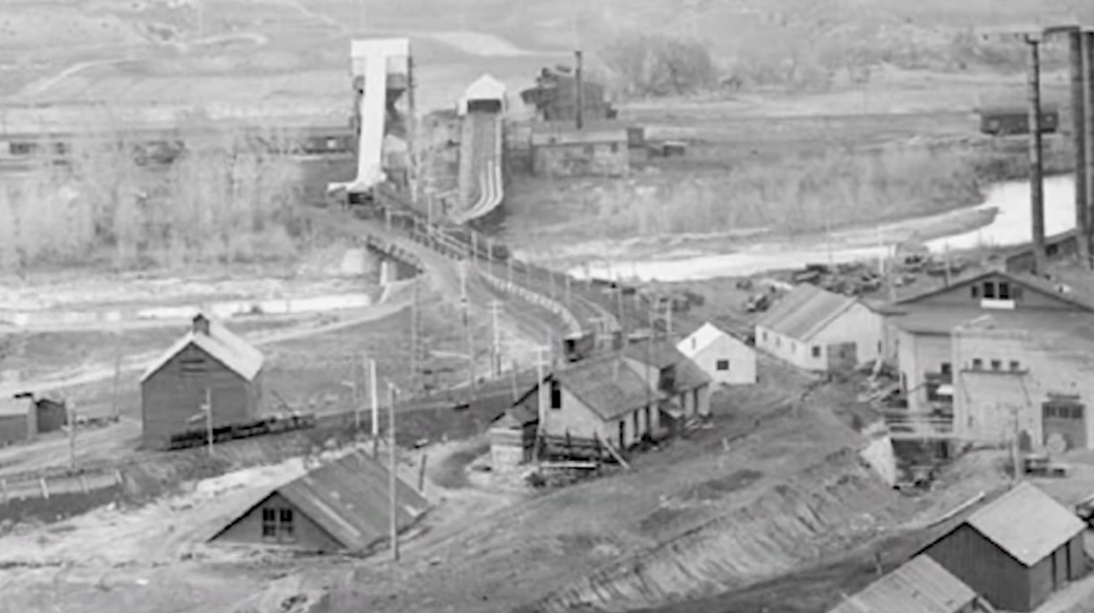 115-Year-Old Last Remaining Wyoming Steel Truss Bridge Put Out To ...