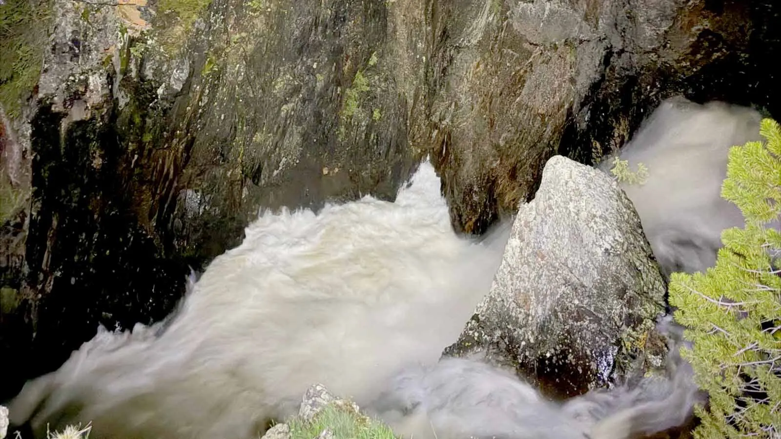 Wyoming Hikers Mourn Death Of Centennial Man Who Died Afte Fall Into ...