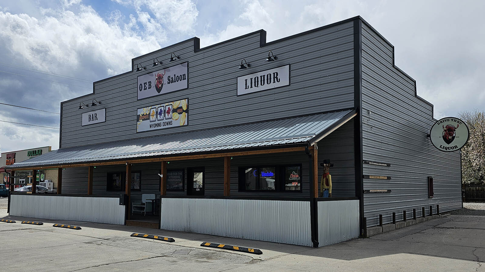 One Eyed Buffalo Is So Popular In Thermopolis, There Are 3 Locations In ...