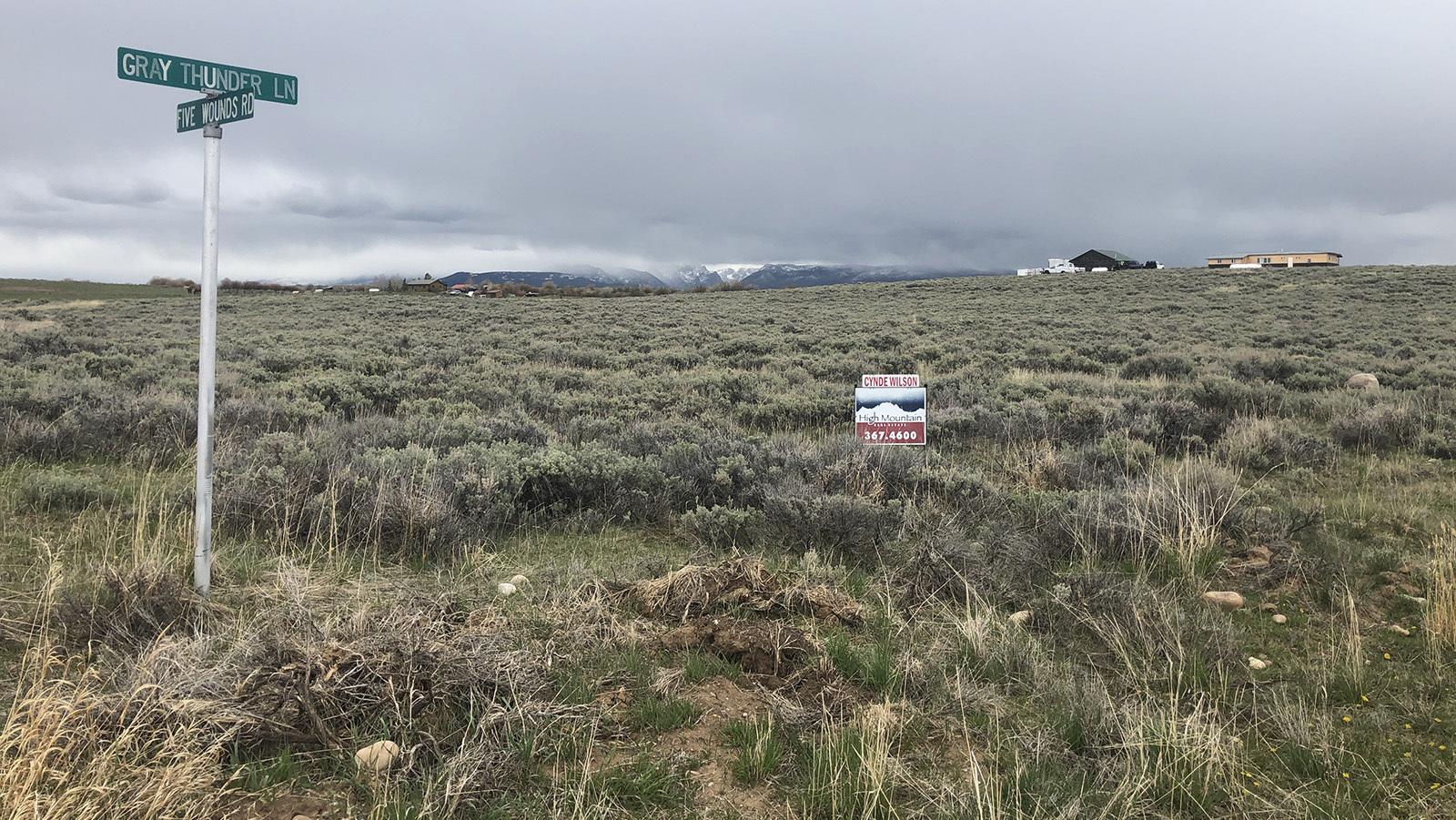 Off The Grid In Wyoming: Choose The Right Spot For Your Modern ...