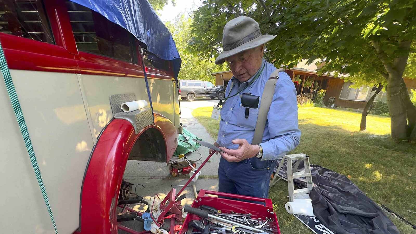 Former Yellowstone Bus Driver Solves Mystery While Restoring 90-Year ...