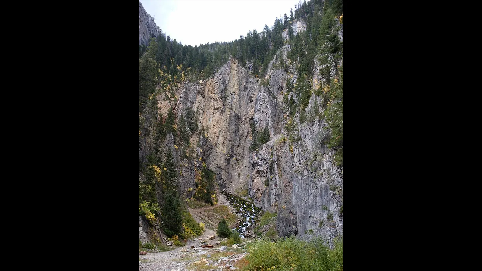 Periodic Spring In Star Valley Is World’s Largest On-Again, Off-Again ...
