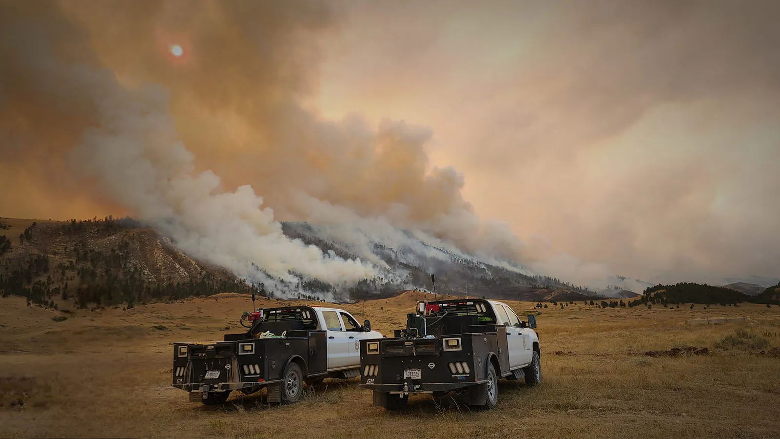 “These Guys Are Heroes”: Locals Praise Crews Fighting 75,000-Acre Elk ...