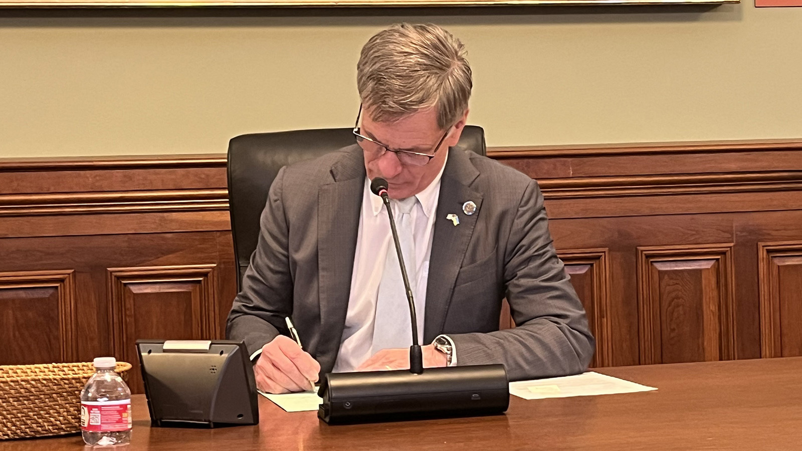 Wyoming To Make Rodeo-Themed License Plate In Response To PETA Rodeo ...