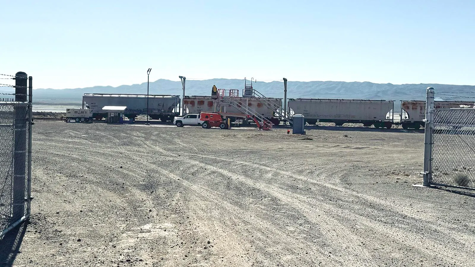 Dyno Nobel Keeps Railcars Of Explosive Ammonium Nitrate In Abandoned ...