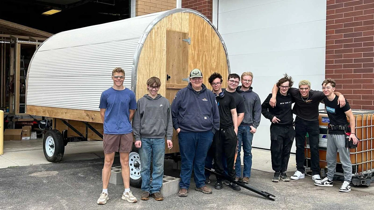 Gillette Teens Spend 2 Years Building Sheep Wagons As Class Project ...