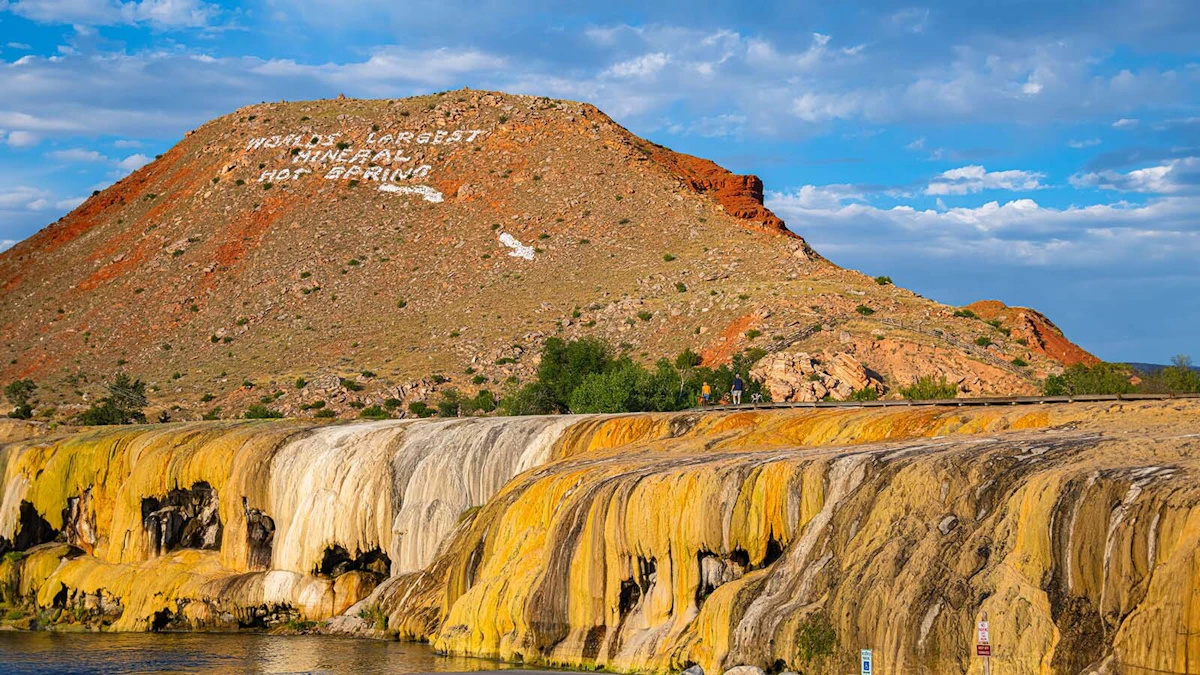 Thermopolis Claims 'The World's Largest Mineral Hot Spring’ — But Is It ...