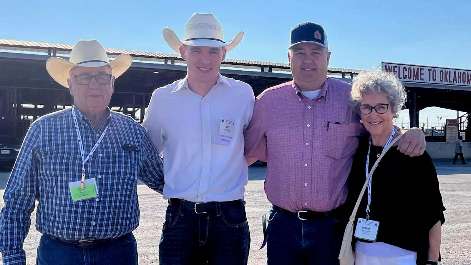 3rd Generation Of Famed Thompson Auctioneer Family Fast-Talking Way To ...