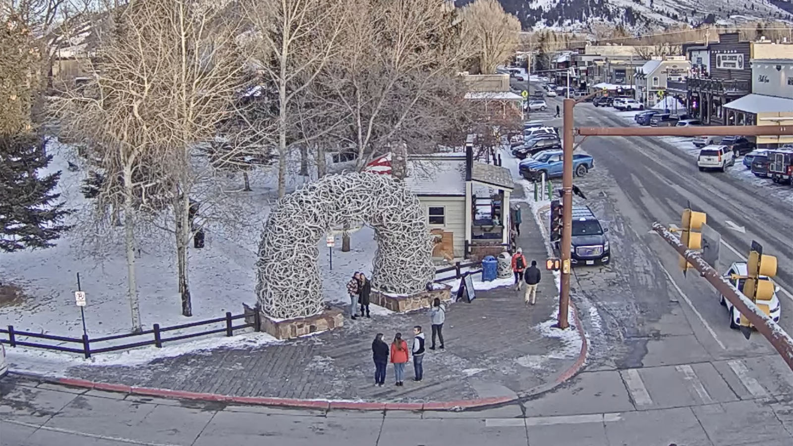 Jackson's Iconic Town Square Has More Than 8,000 Elk Antlers In Its 4 ...