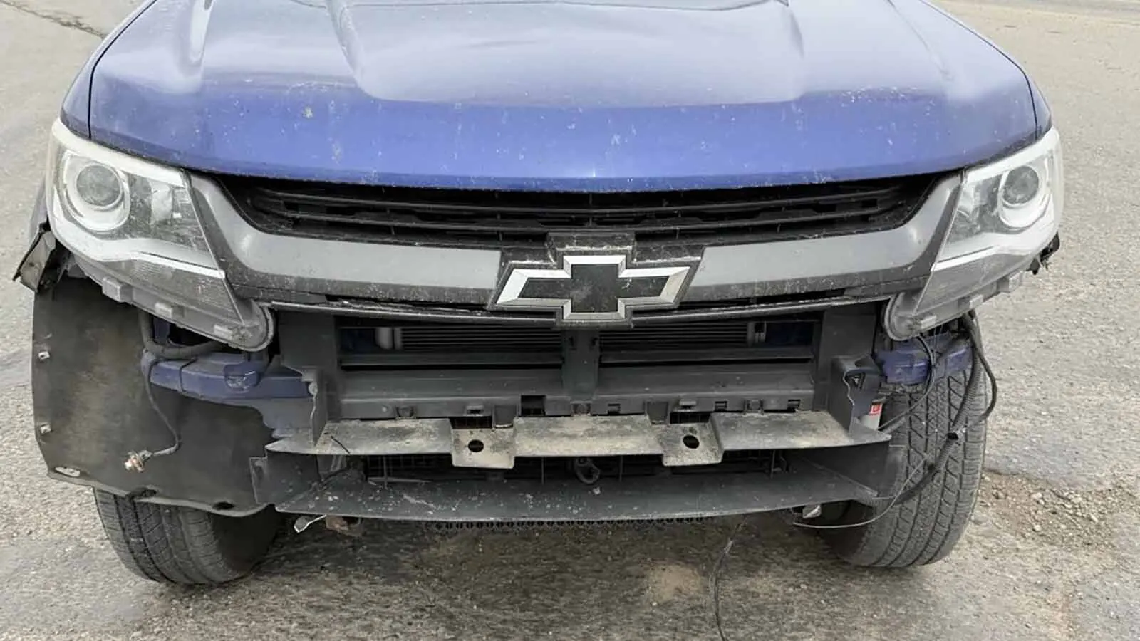 Oh No! Full-Time RV Couple Lose Truck When Front Bumper Tears Off While ...