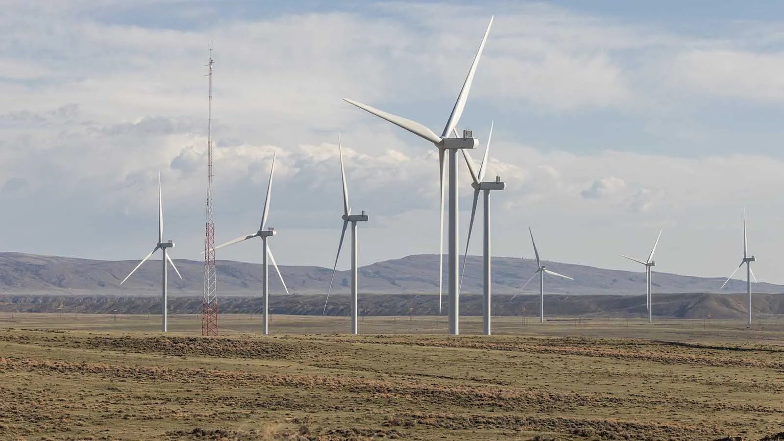 By The Numbers: Comparing South Dakota's Largest Wind Project To ...