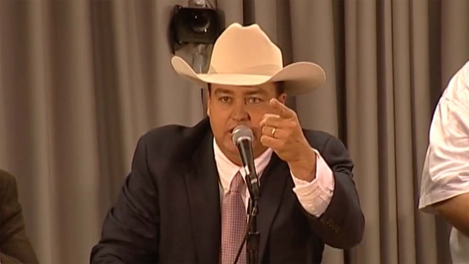 3rd Generation Of Famed Thompson Auctioneer Family Fast-Talking Way To ...