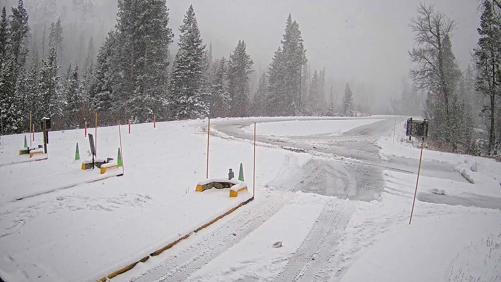 Most Yellowstone Roads Closed After More Than 30 Crashes Sunday ...