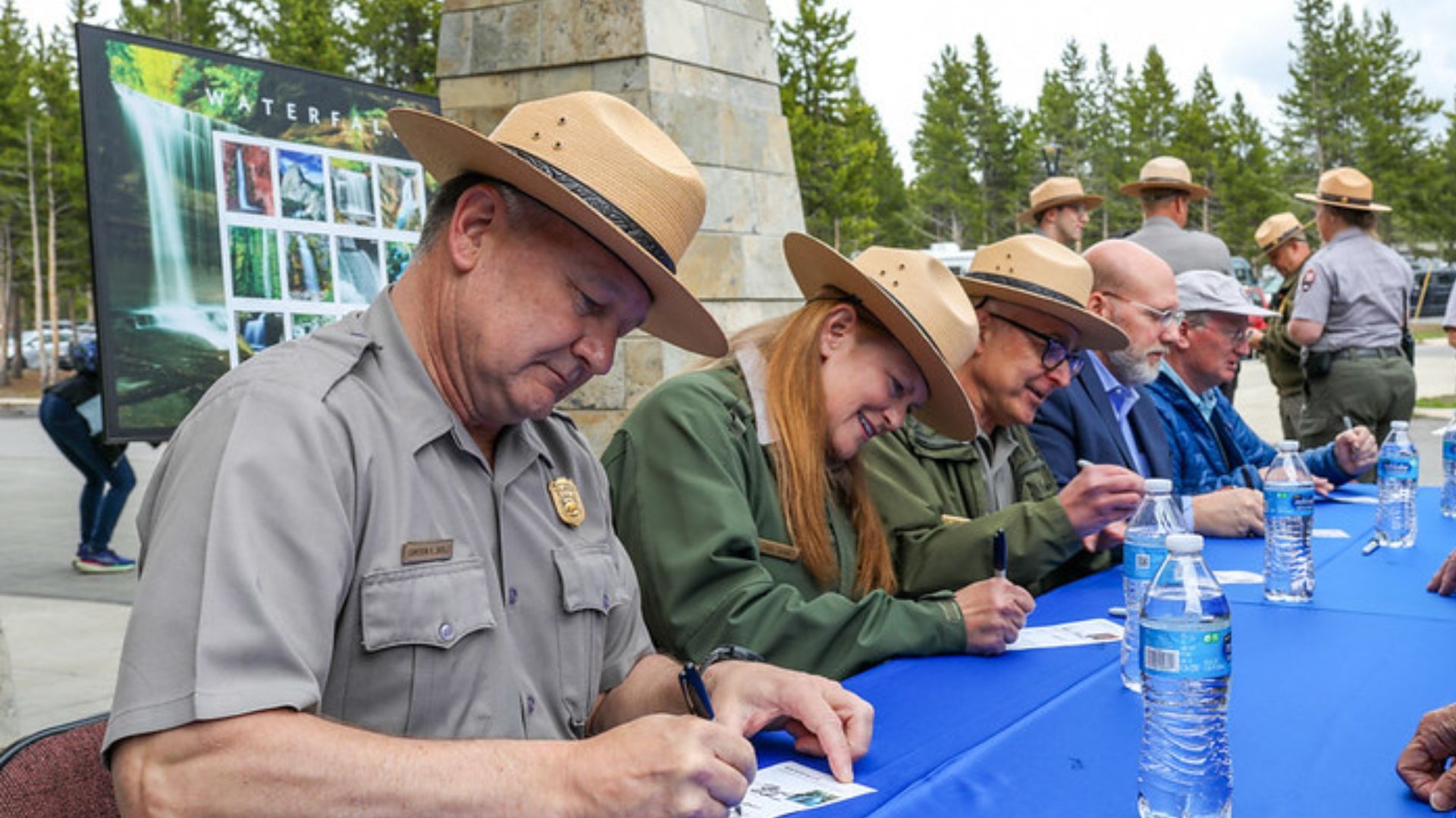 Despite Being A Natural Paradise, Yellowstone Can’t Find Enough Workers ...