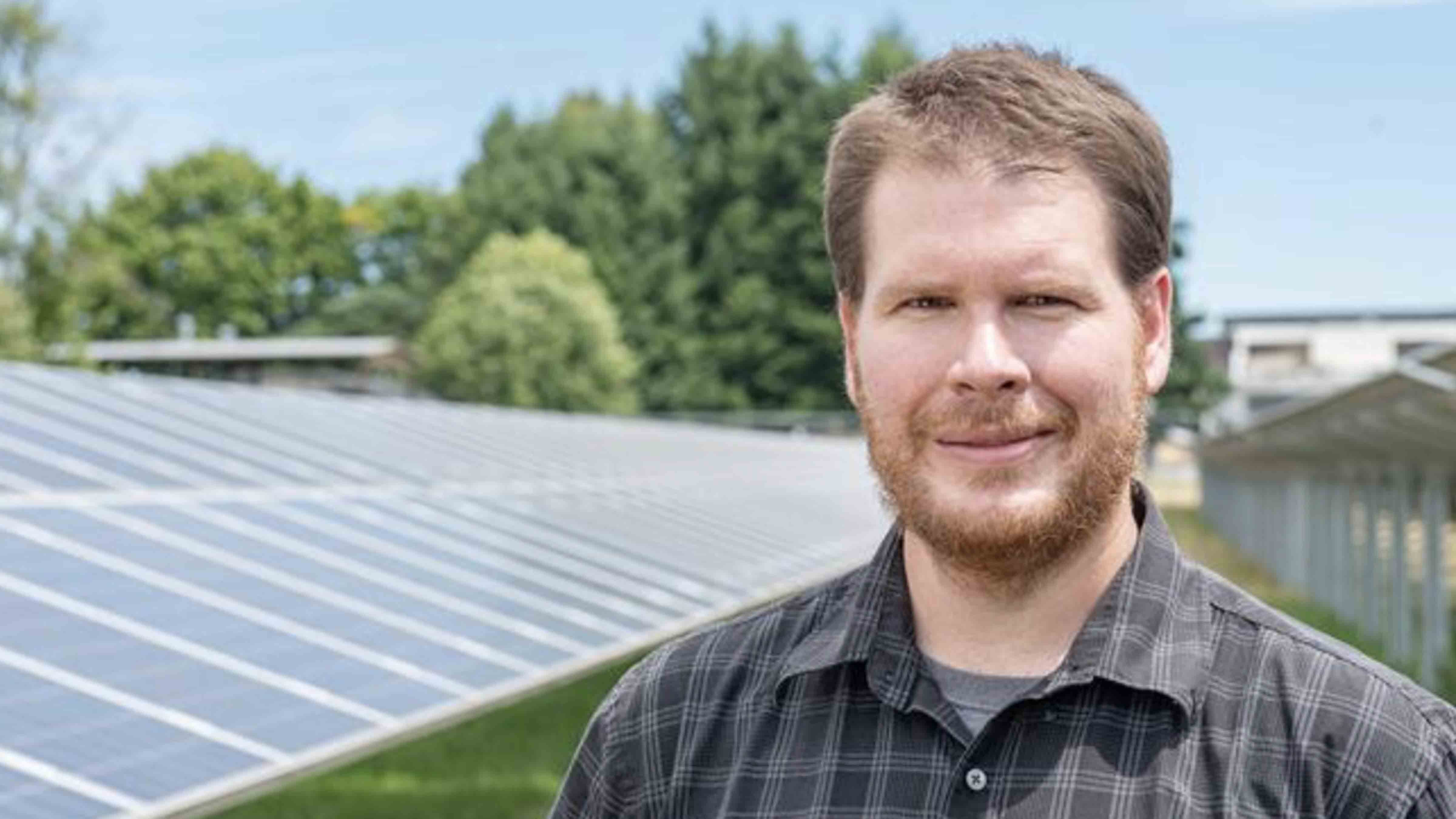 World's Foremost Authority On Solar Sheep Advising Wyoming $500 Million ...