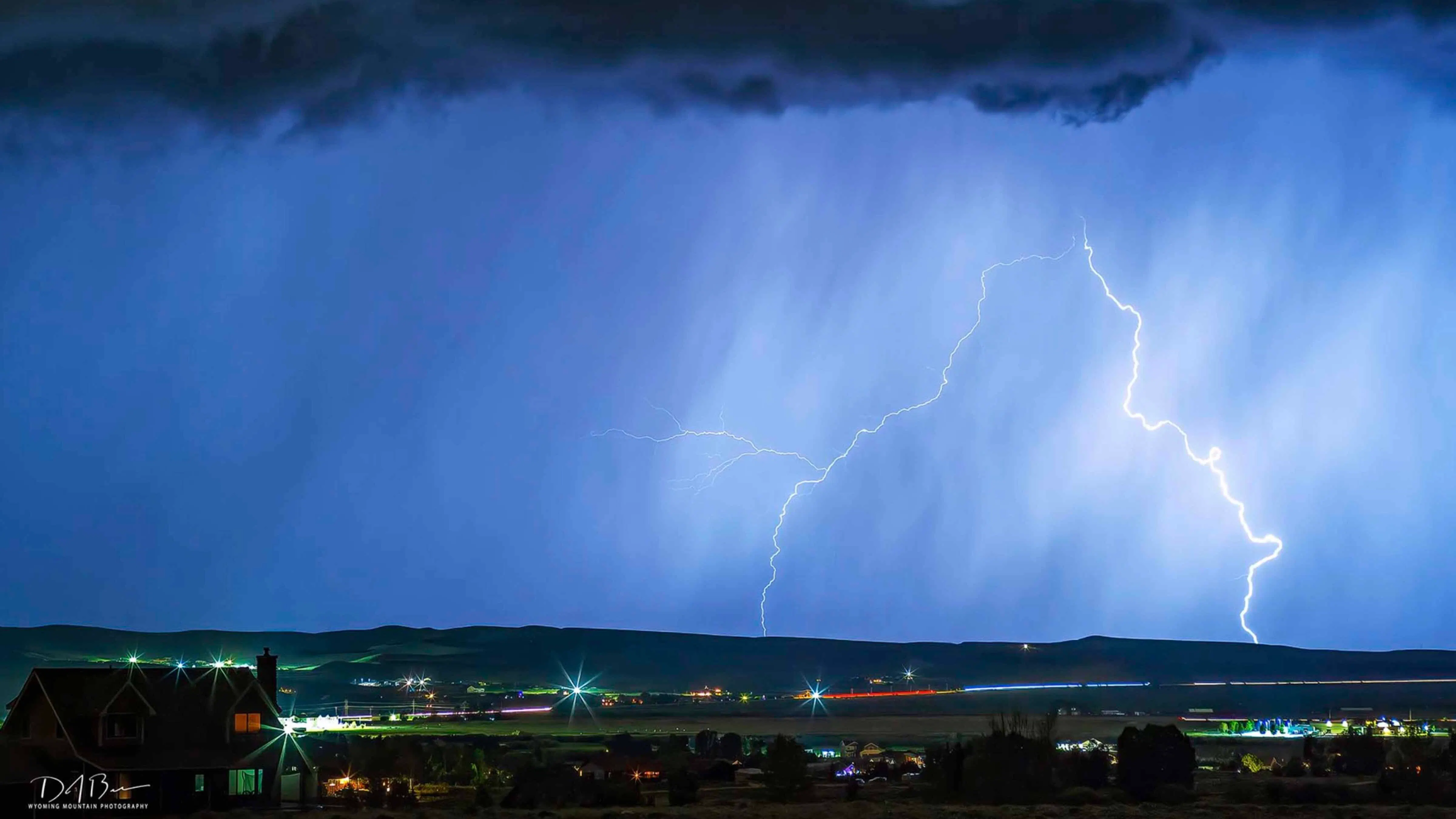 Ka-Boom! 600 Lightning Strikes Over Western Wyoming Monday Night ...