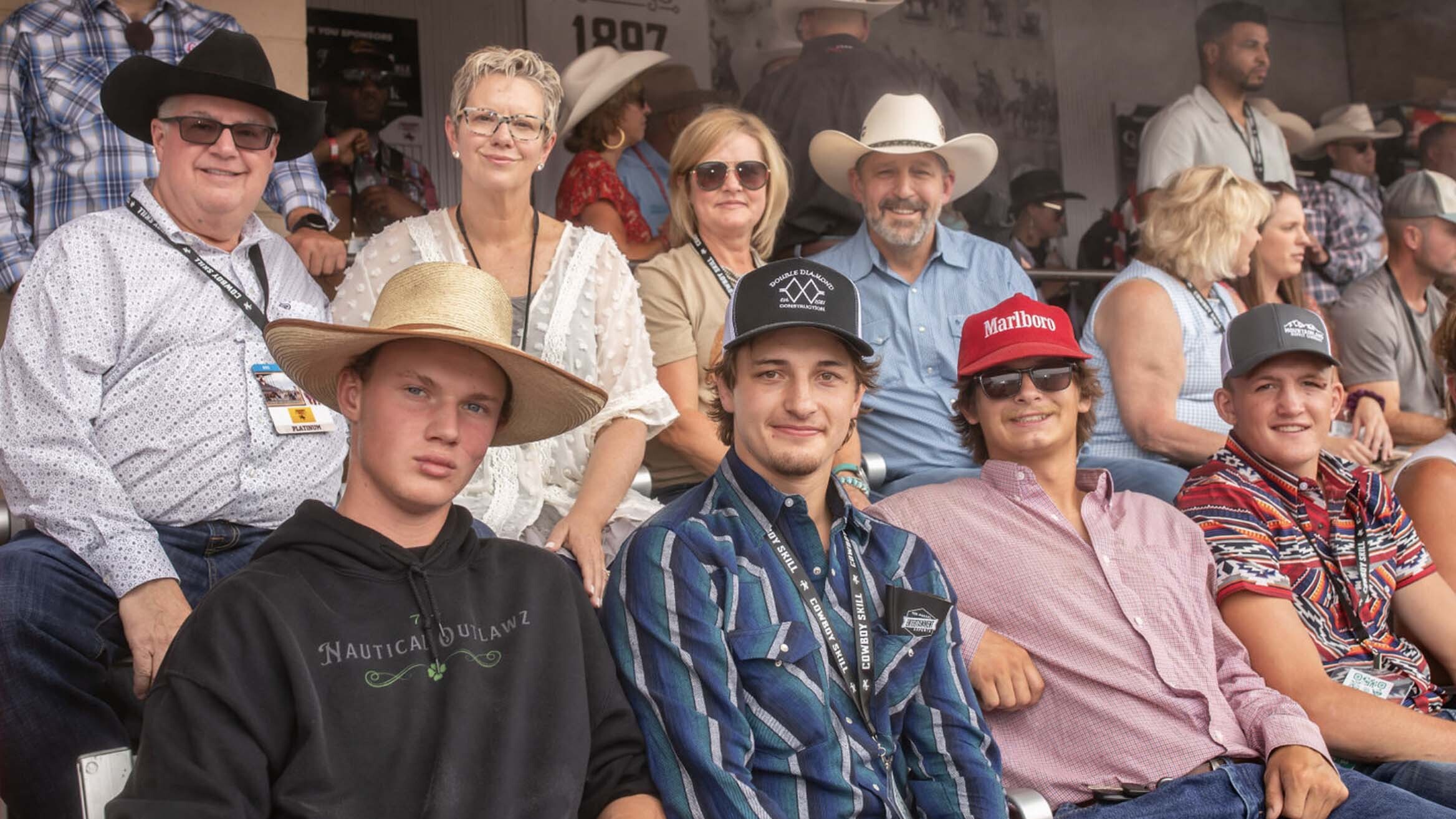 Cheyenne Frontier Days Honors Wyoming Wrestlers Who Fought Grizzly Bear ...