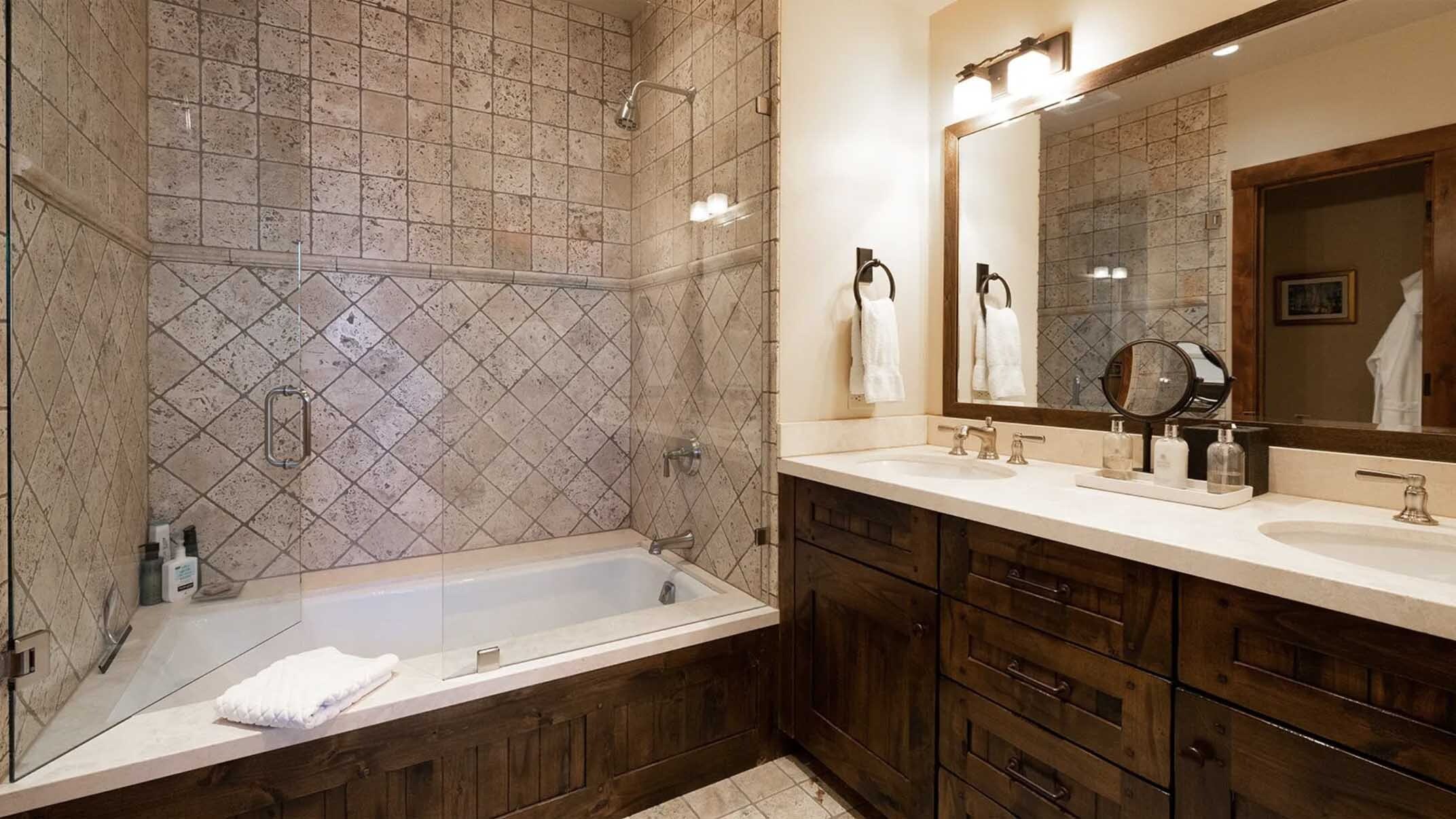 The Cabin That’s Almost A Mansion On Last Chance Road In Jackson Hole ...