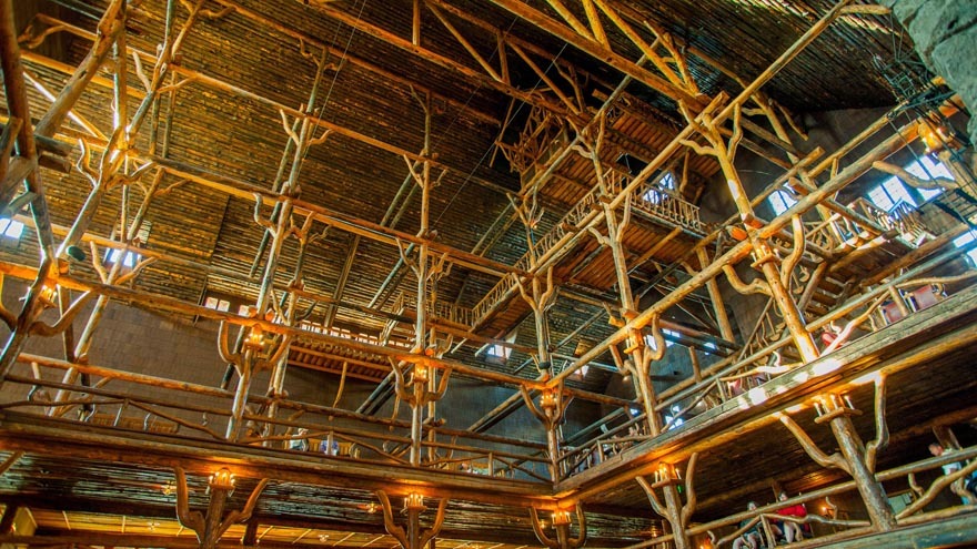 Travel Wyoming: Old Faithful Inn Is Still Architectural Icon Of ...