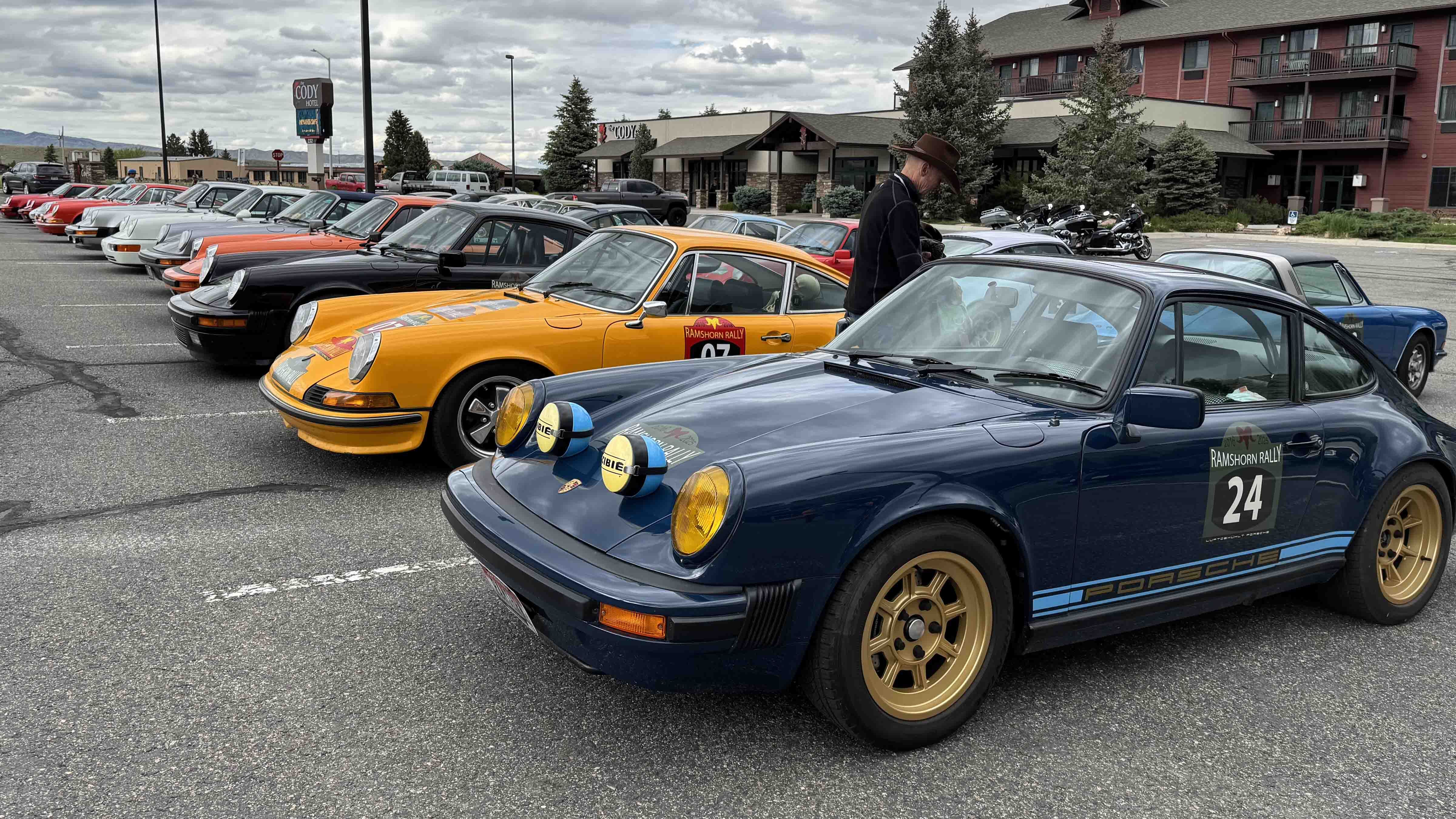 Three Dozen Vintage Porsches Cruise Through Cody For Ramshorn Rally ...